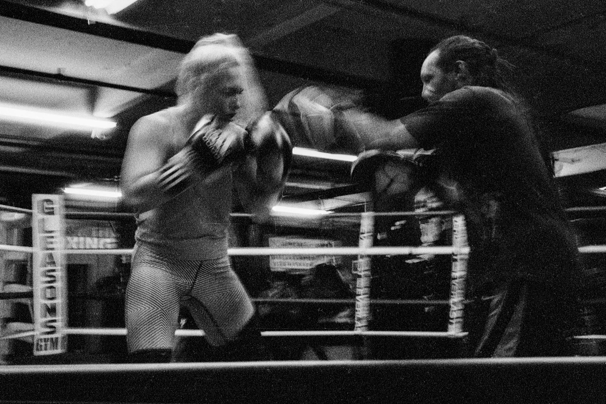 These photos of legendary Gleason's Gym get up close and personal - BKMAG