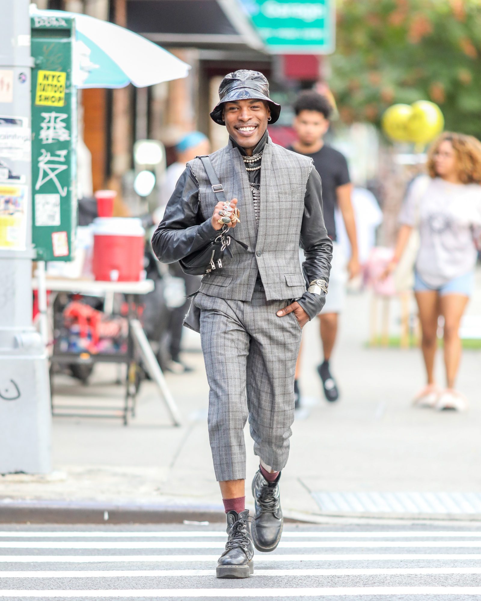 Looklyn: Meet Darnell, spreading love—and DIY style - BKMAG