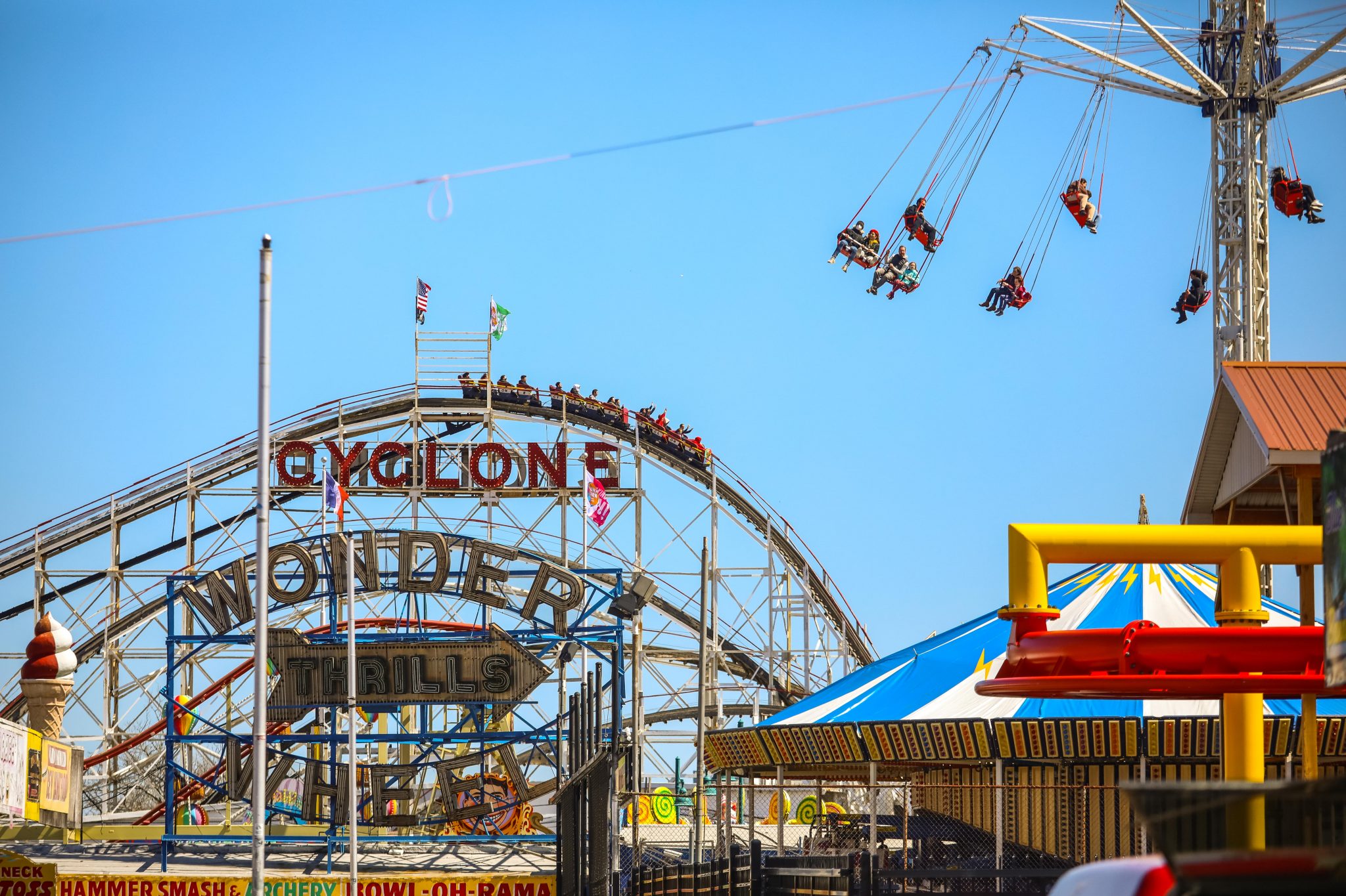 DOOMSDAY: A new biography of rapper MF DOOM takes a peek behind the ...