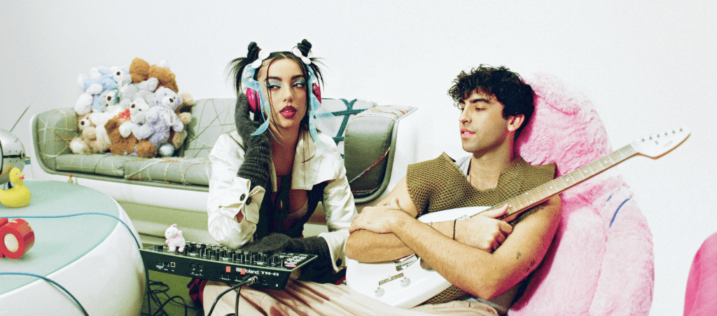 Viral alt-pop duo Between Friends to bring their ‘headspace of ...