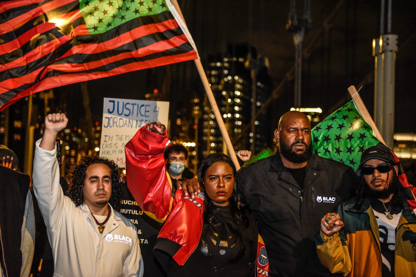 Photos: Protestors march from Brooklyn to Manhattan over the murder of ...