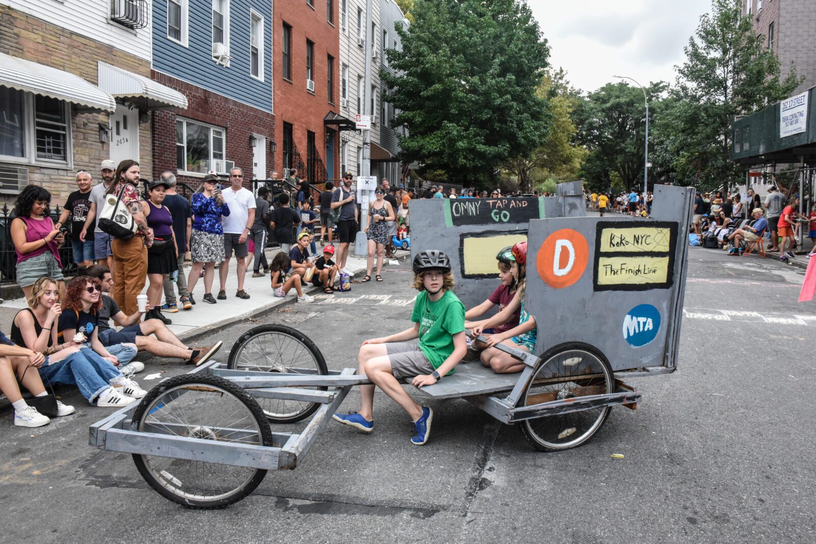 Wholesome scenes from an old fashioned soap box race - BKMAG