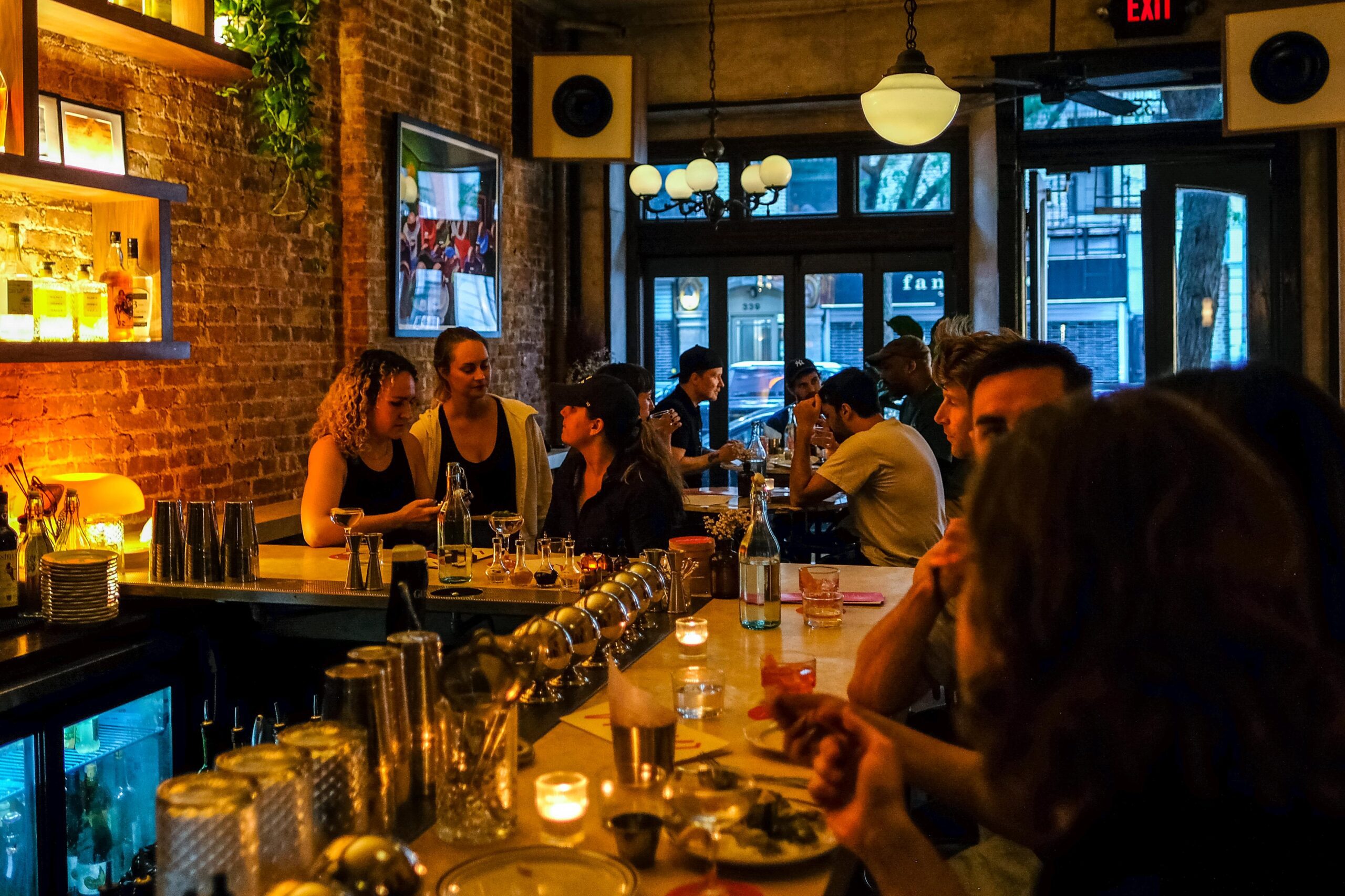 New neighborhood spot Layla opens in former Rabbithole space - BKMAG