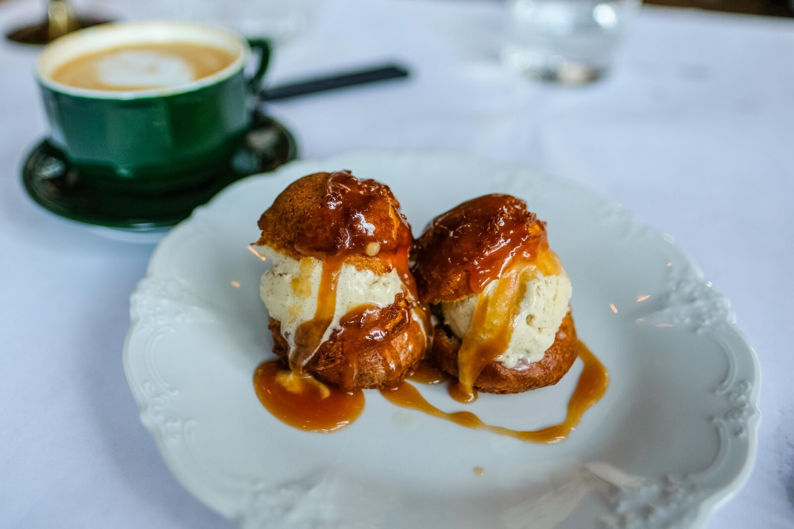 Restaurateur Gabriel Stulman and chef April Bloomfield open Sailor in ...