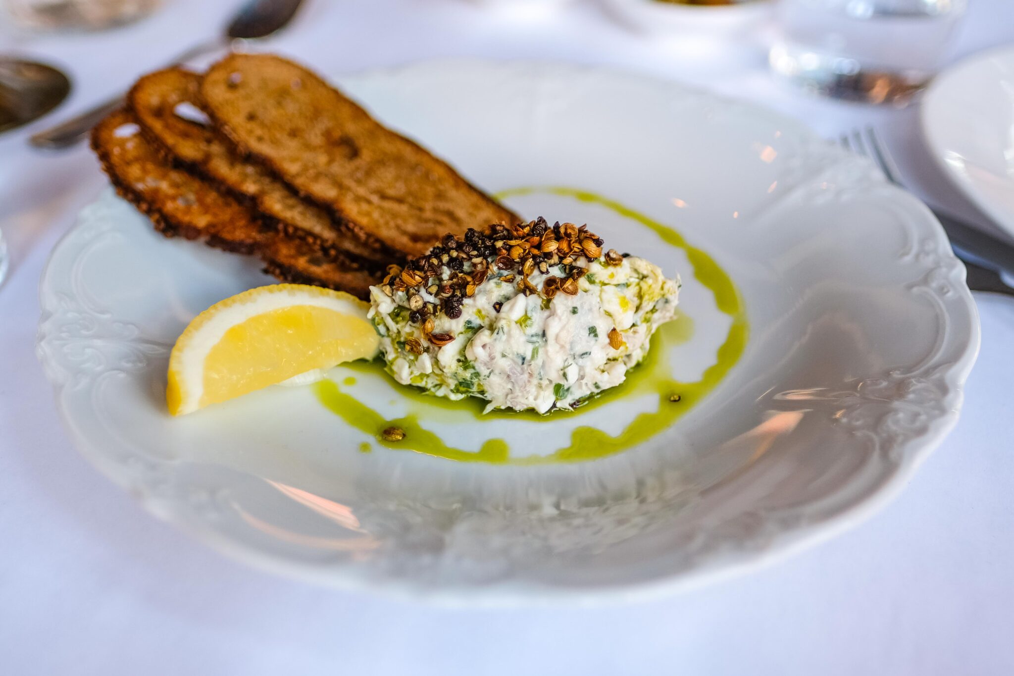 Restaurateur Gabriel Stulman and chef April Bloomfield open Sailor in ...