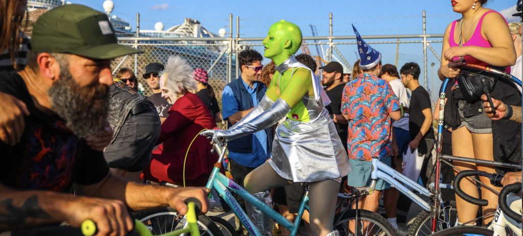 Mutant bikes, jousting and giddy mayhem: Scenes from Saturday's Bike ...