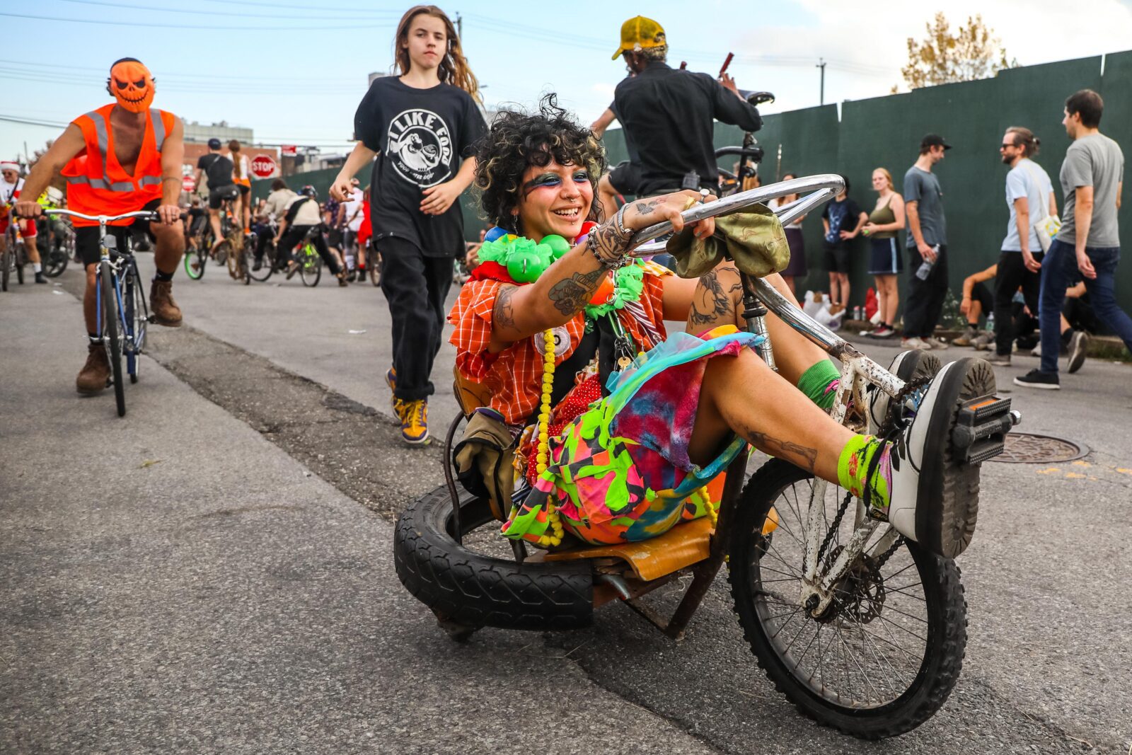 Mutant bikes, jousting and giddy mayhem: Scenes from Saturday's Bike ...
