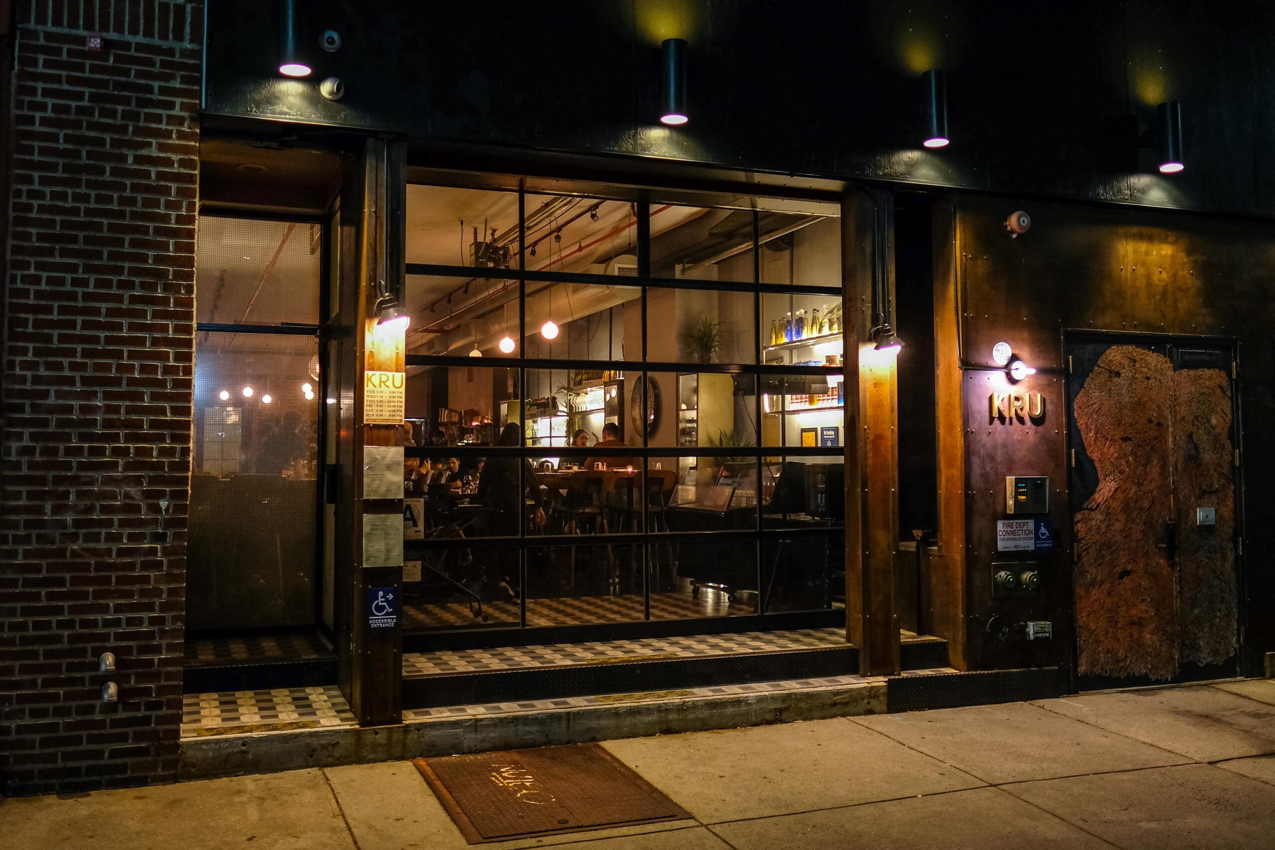 Unexpected ancient dishes become modern Thai masterpieces at Kru - BKMAG