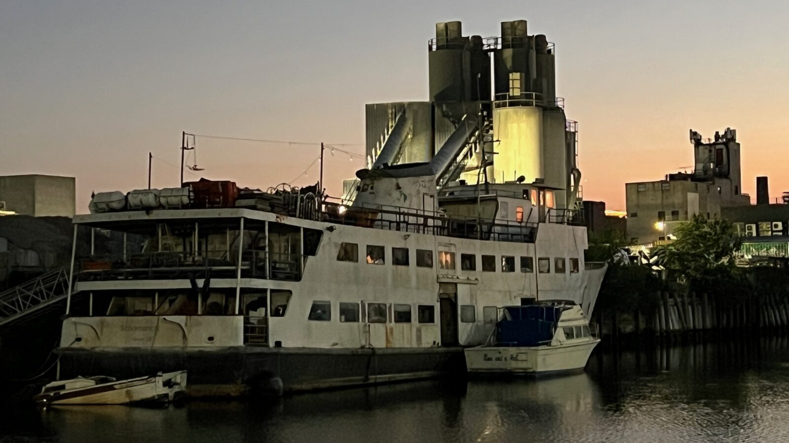 The last voyage of the Schamonchi? - BKMAG