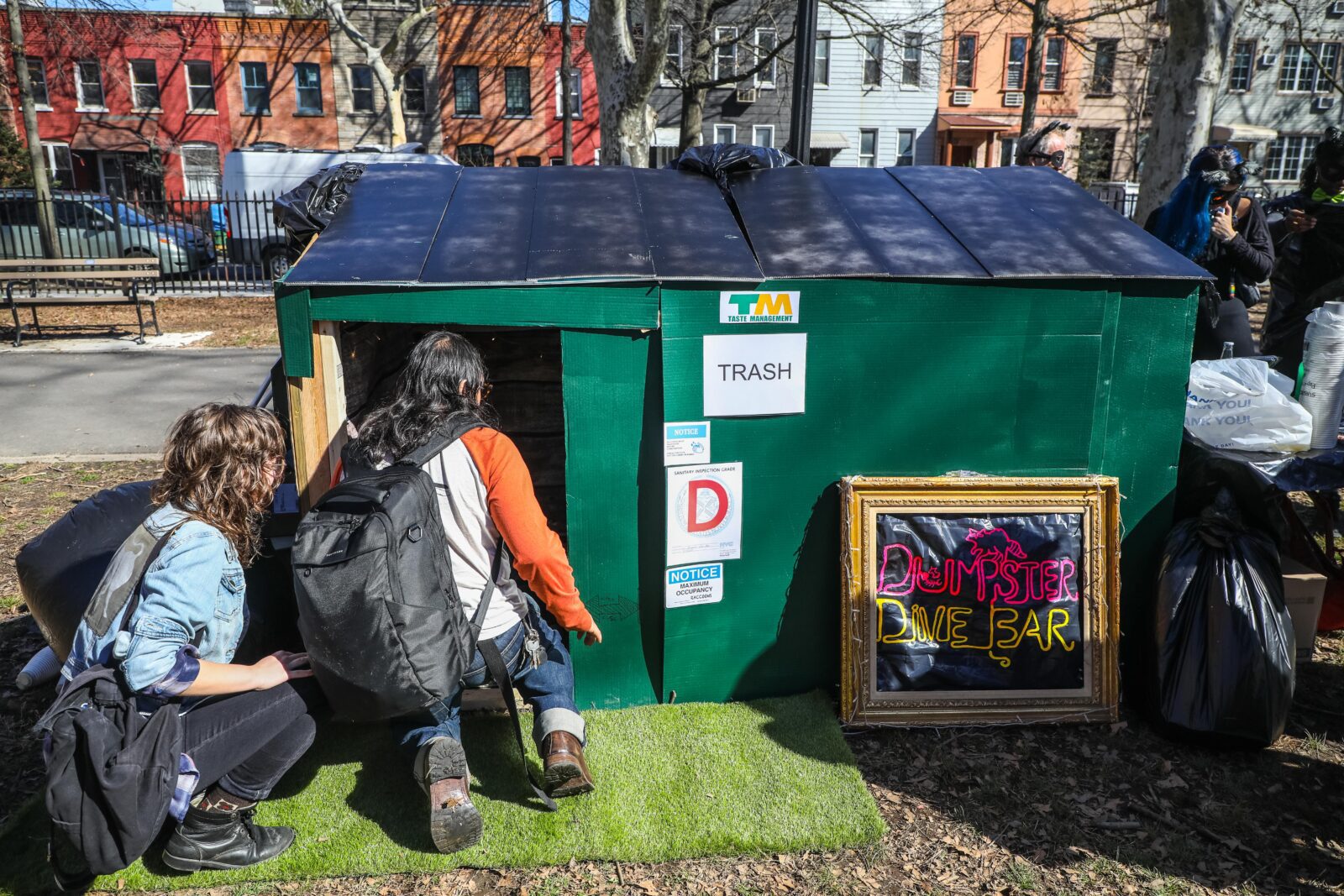Competitive Winter Picnicking returns: Scenes from Brooklyn's most ...