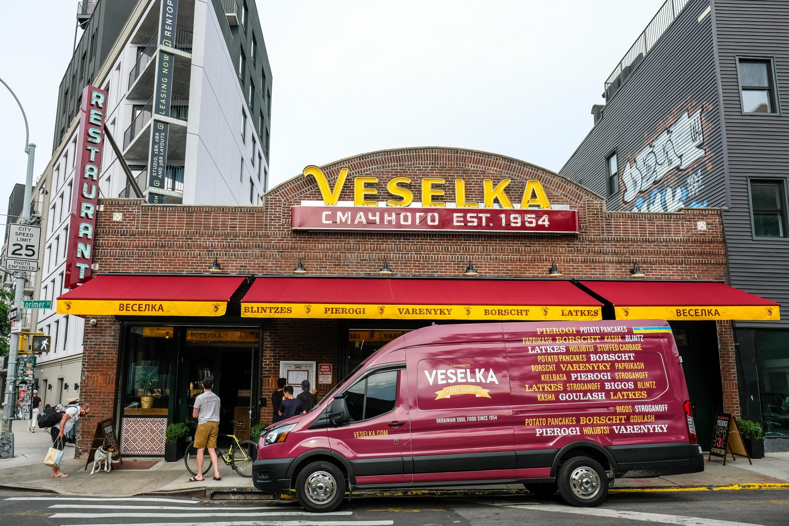 Iconic Ukrainian diner Veselka opens their first ever location in Brooklyn - BKMAG
