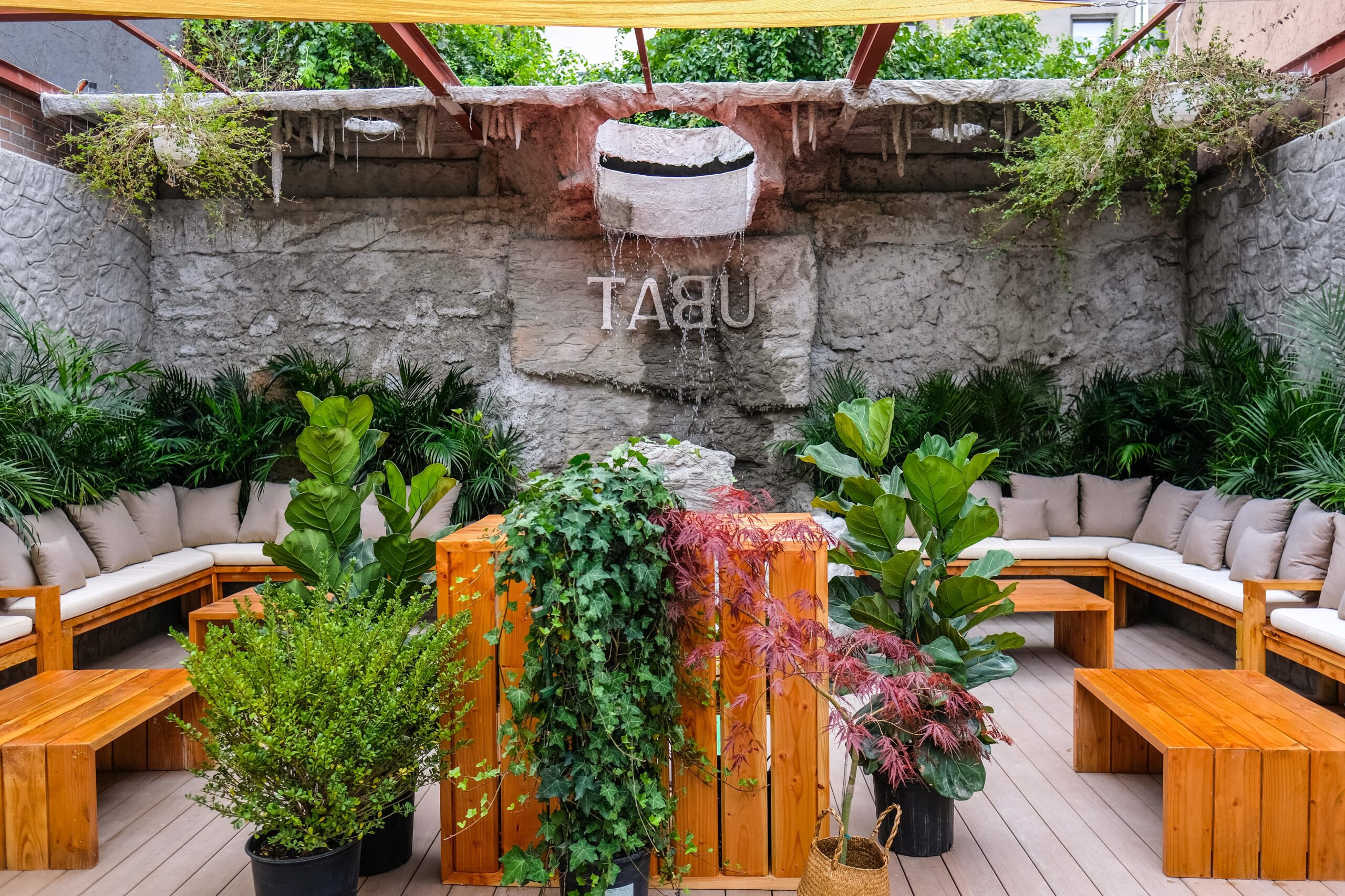 Williamsburg's clubby new Tabu serves up first-rate contemporary ...